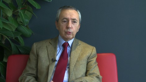 Mégret cherche une troisième voie - reinformation.tv