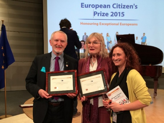 Union européenne : récompense au"transgenre"Lydia Foy